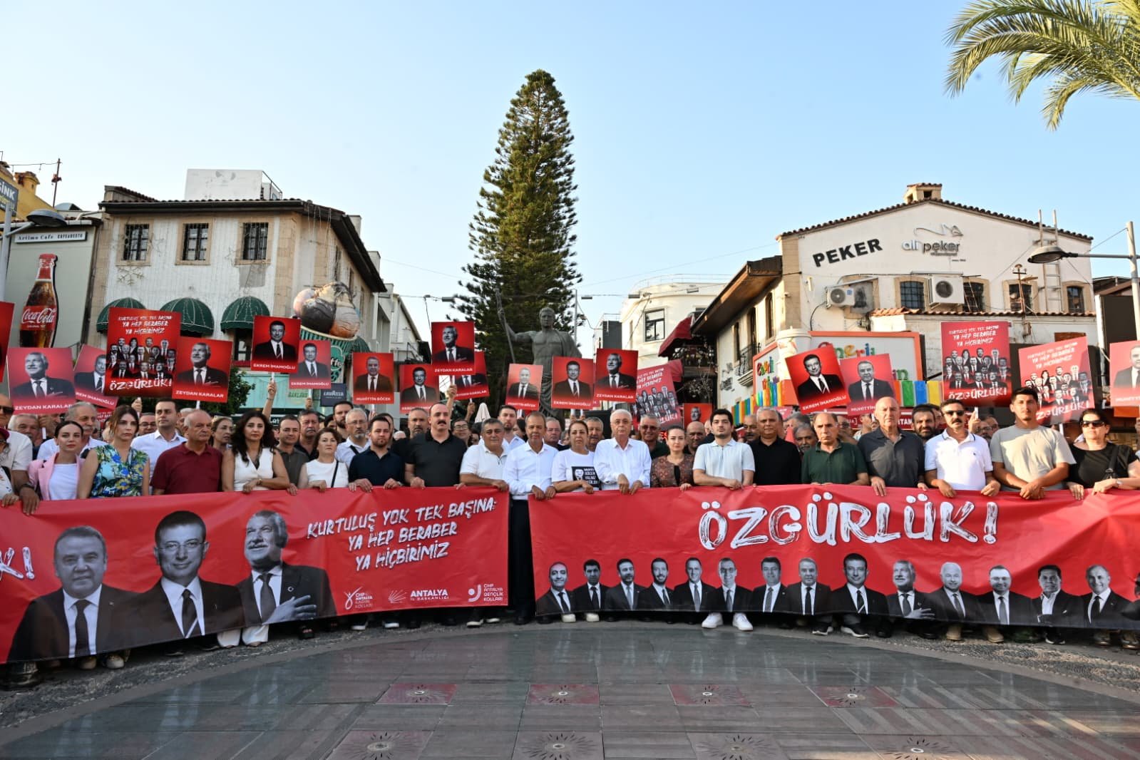 CHP ANTALYA ÖRGÜTÜNDE YANLI TUTUM MU VAR? | Gezgin Adam Dergisi